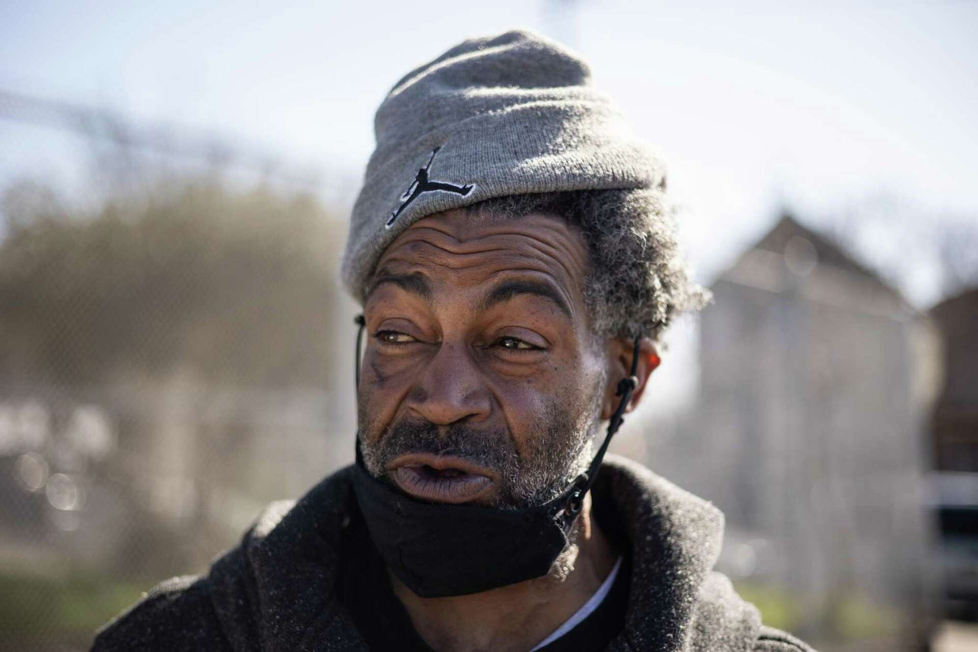 Oakland hoops legend Hook Mitchell avoids jail time on assault charge