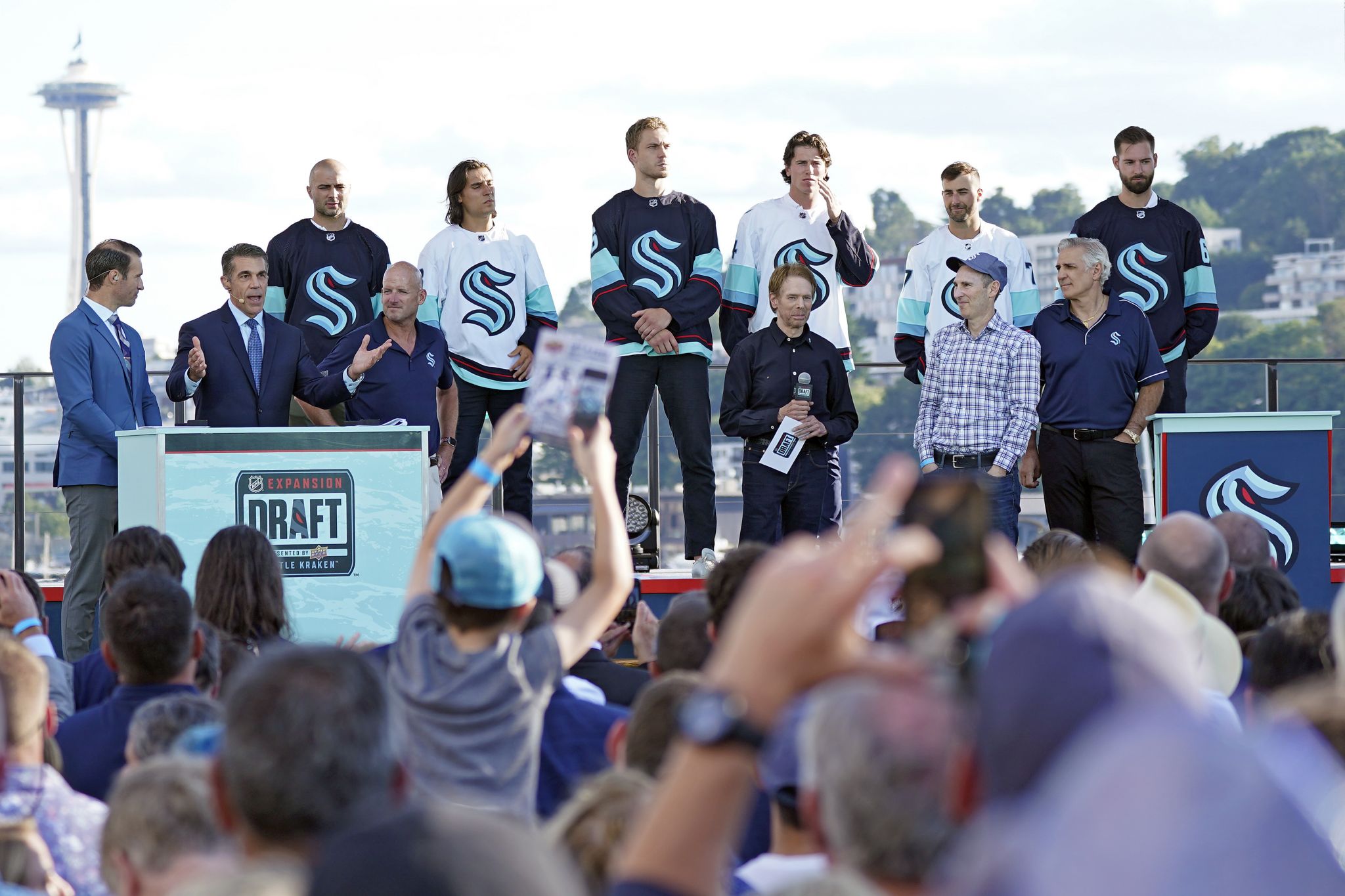 Seattle Kraken announce full inaugural season schedule, home opener ...