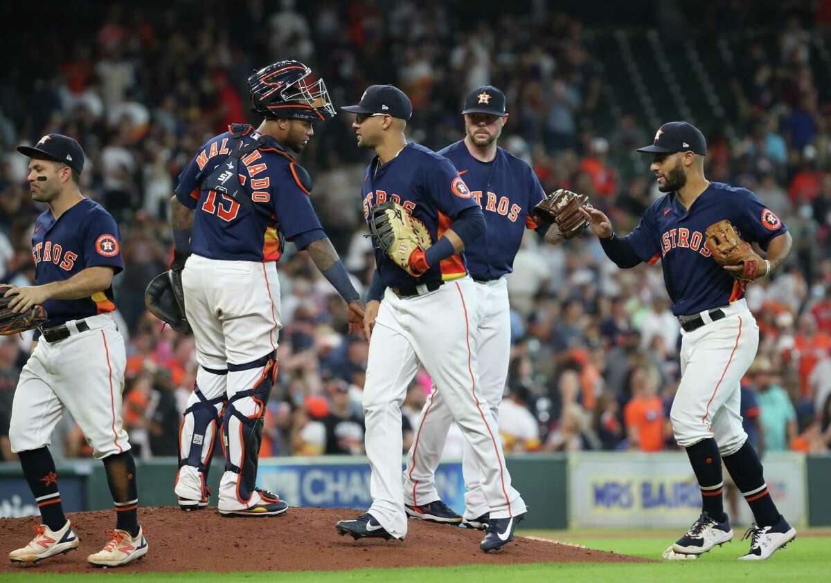 Lowering the broom: Astros finish off another sweep of Rangers