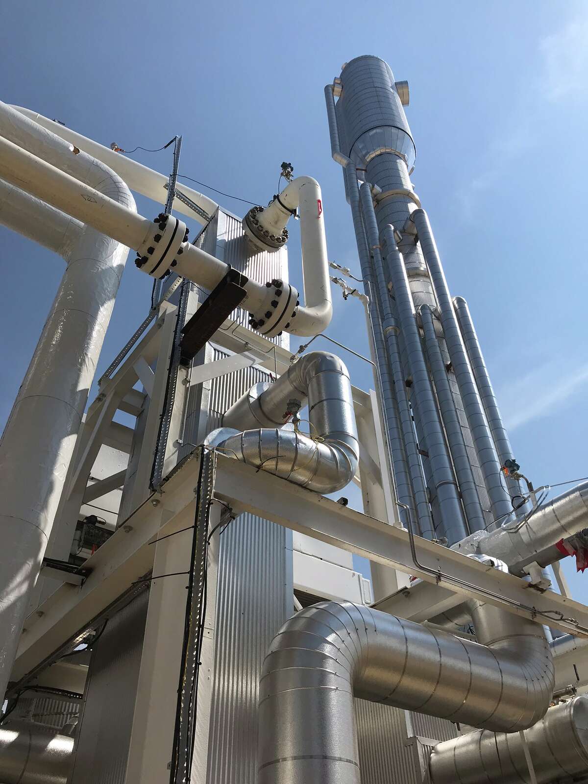 Pinnacle Midstream awards contract for Dos Picos expansion