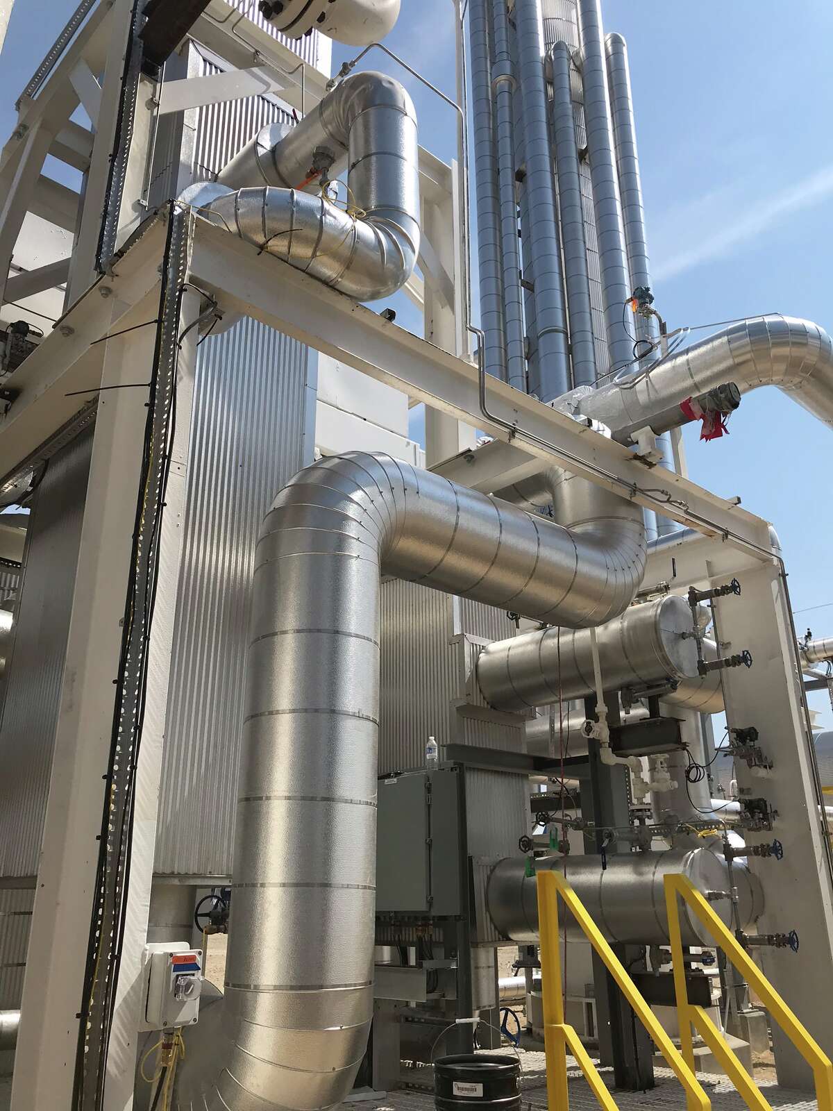 Pinnacle Midstream awards contract for Dos Picos expansion