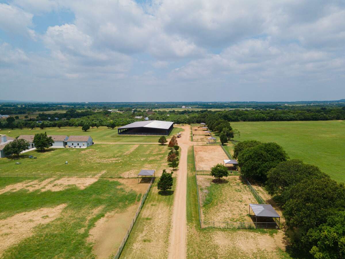 Luxury Hill Country horse ranch and mansion hits market for $16.9 million