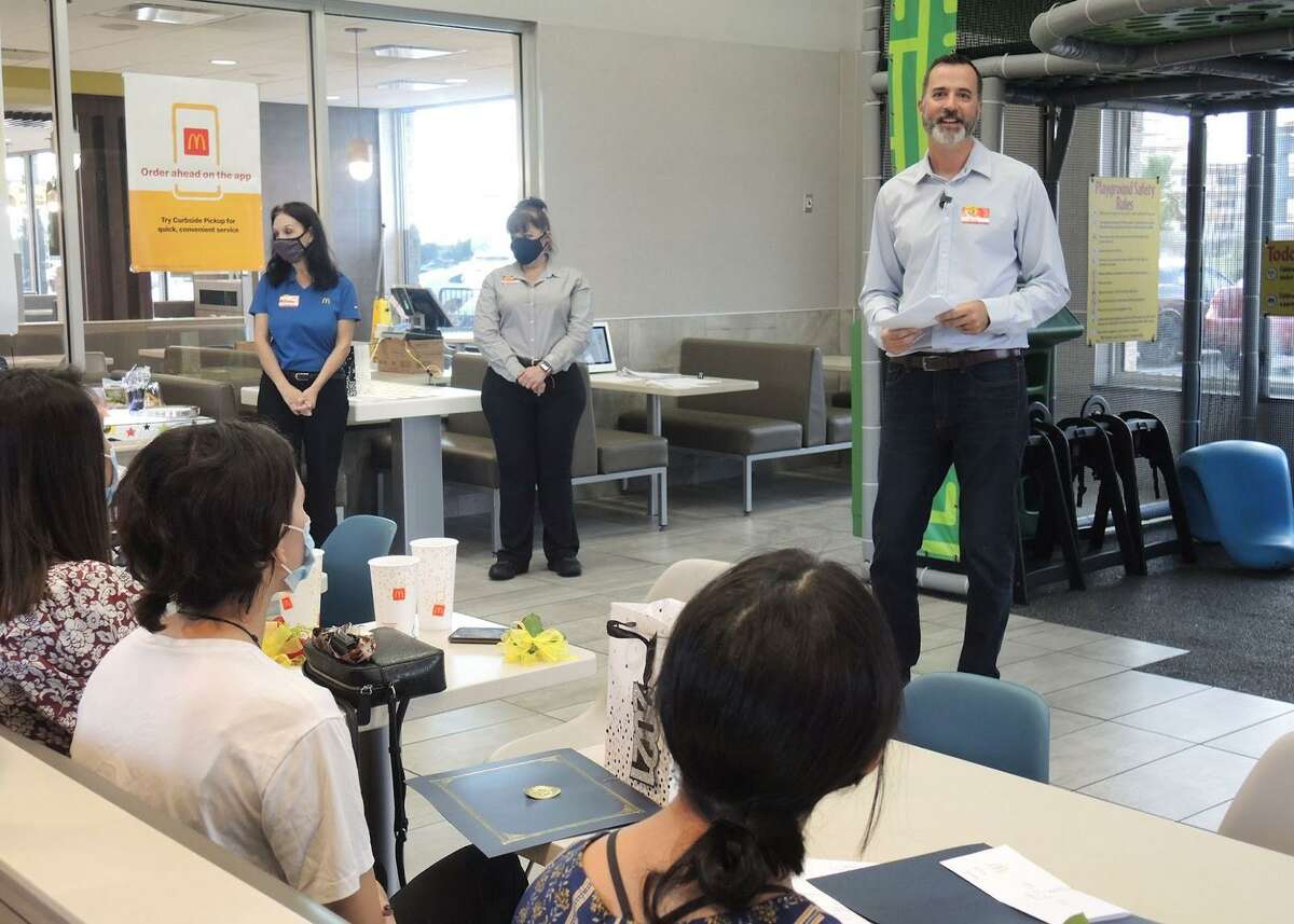 McDonald's of Laredo hosts scholarship ceremony