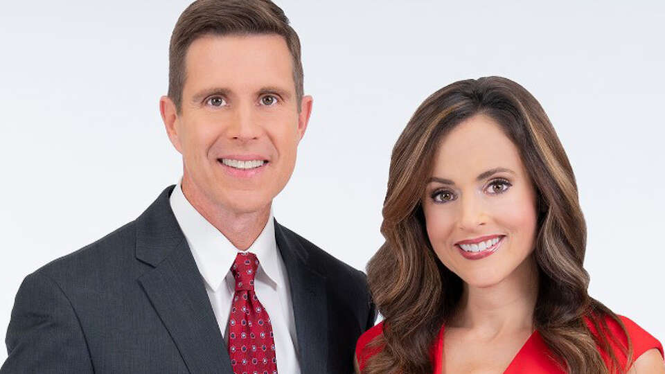 WOAI-TV anchor Alexis Del Cid exits anchor chair next month to be with ...
