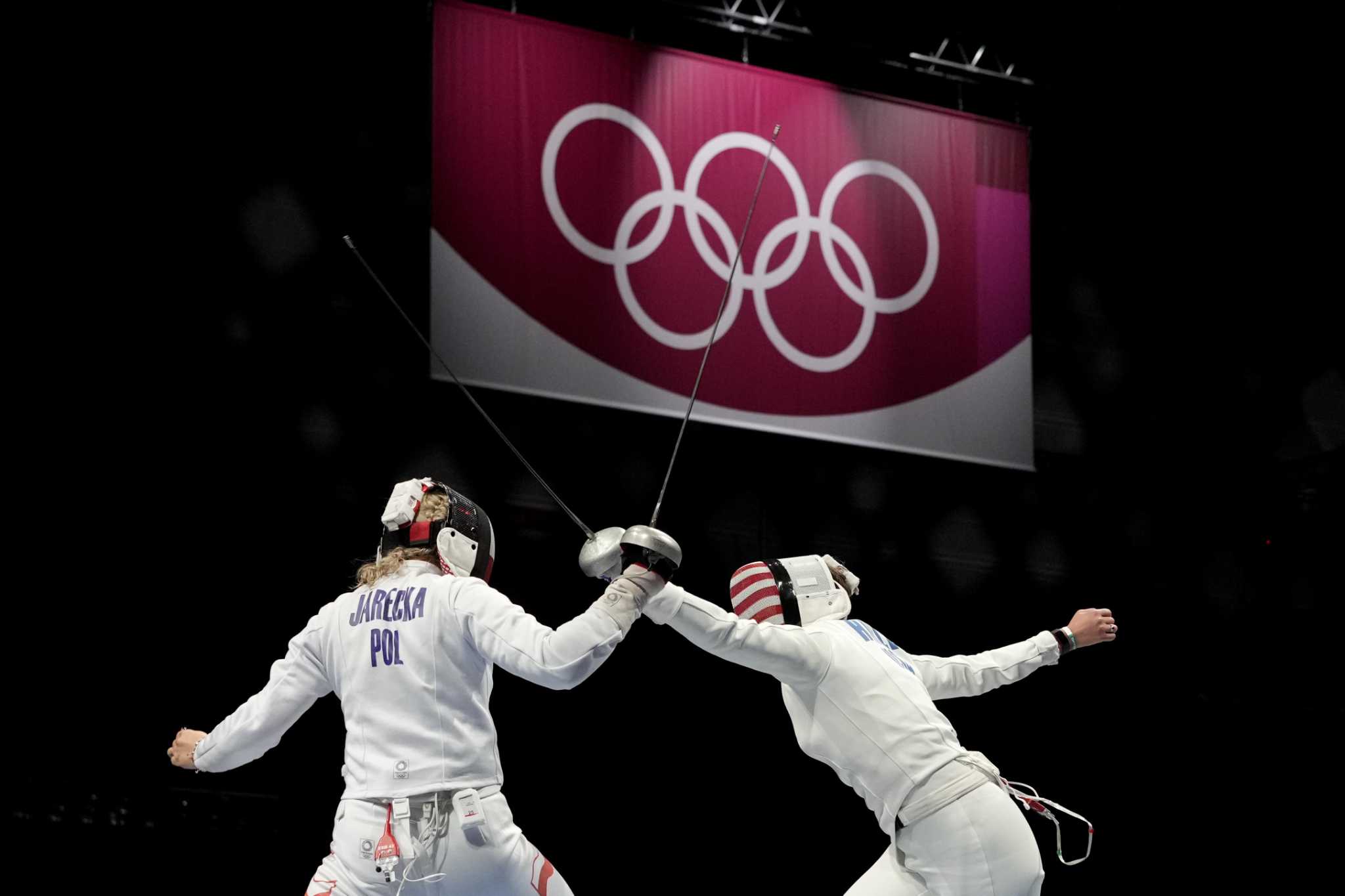 Finger: Short of a medal, San Antonio’s fencing Hurleys have no regrets