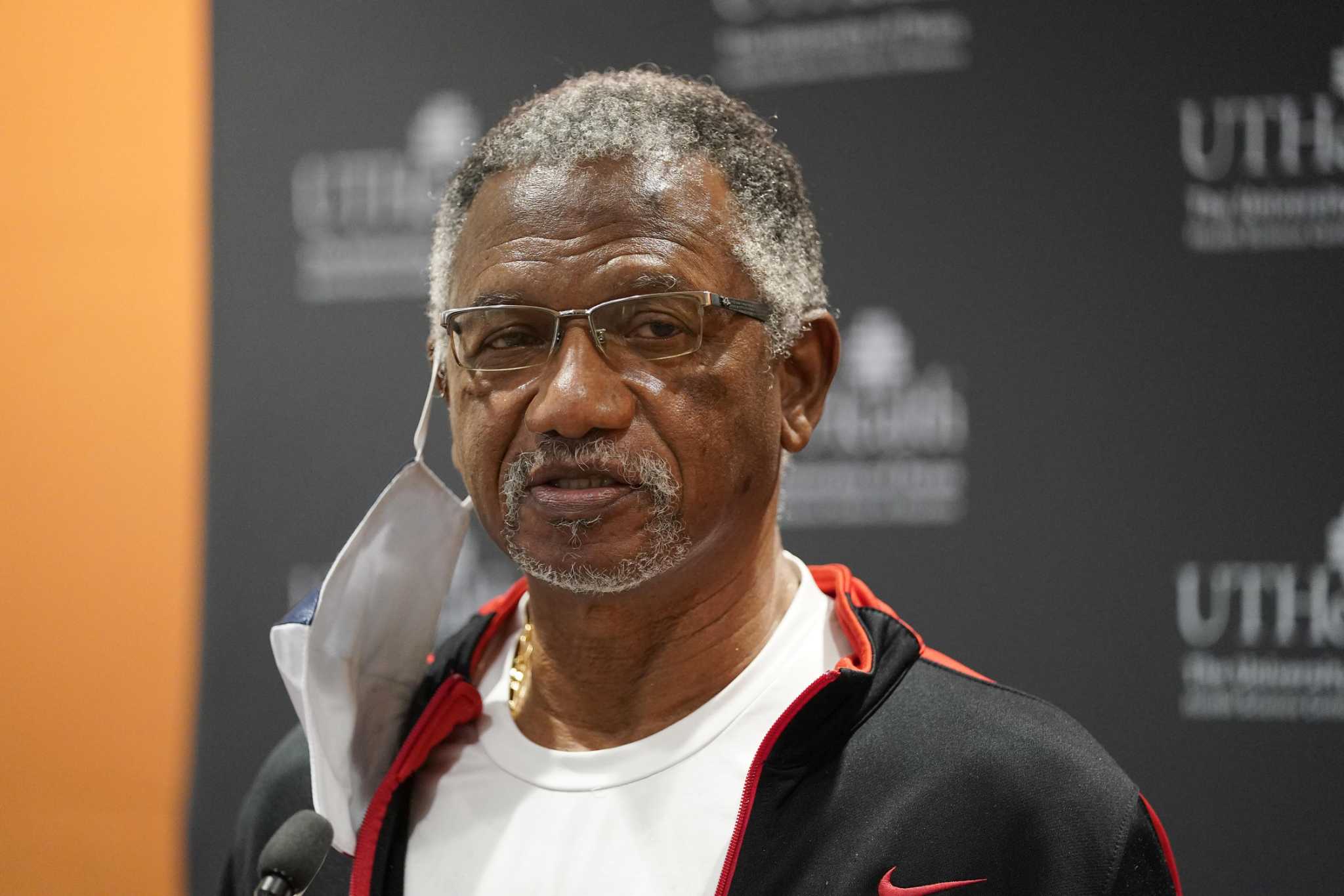 'Democratic clones and Republican clones': Rep. Dutton doesn't mind ...