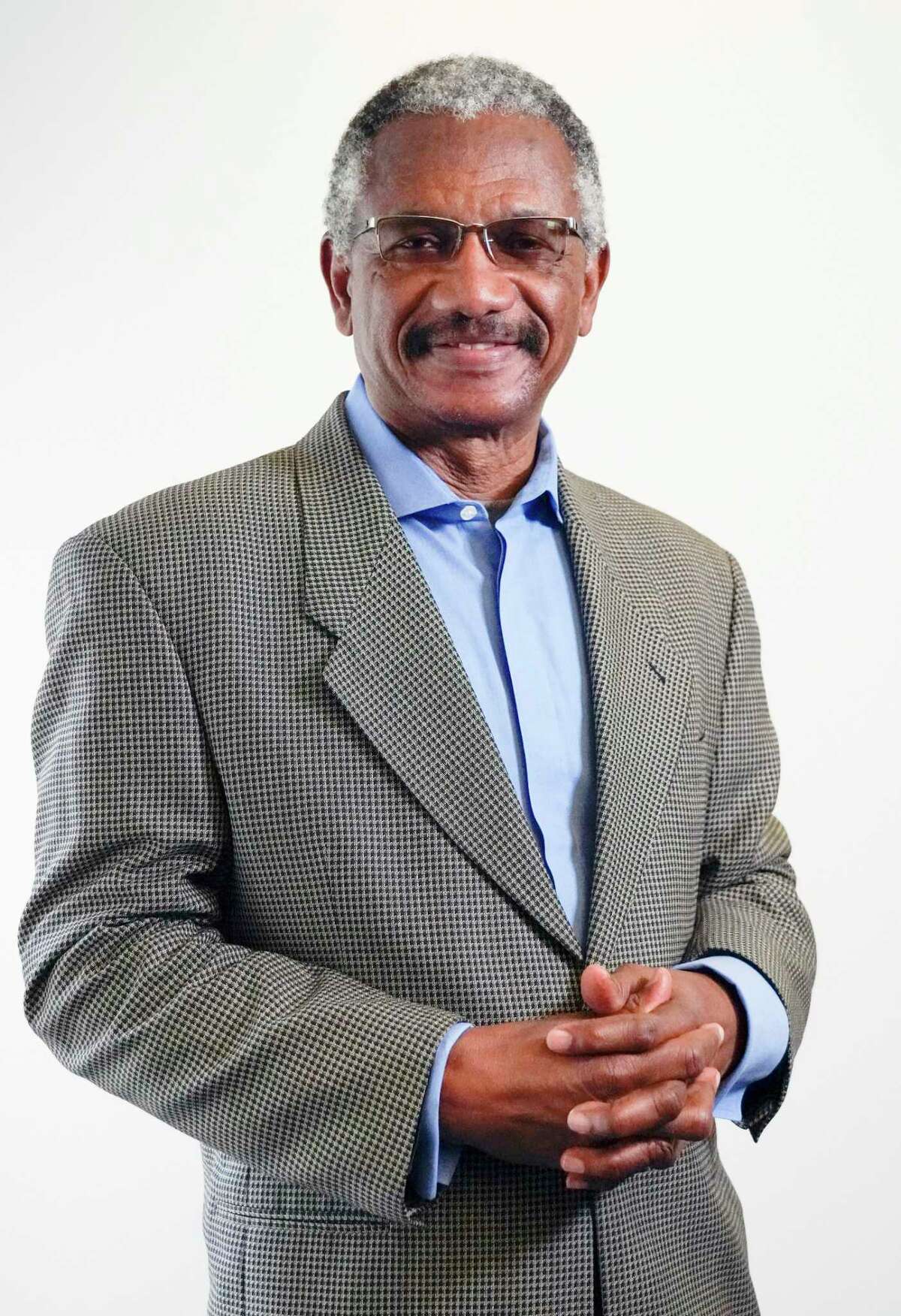 'Democratic clones and Republican clones': Rep. Dutton doesn't mind ...