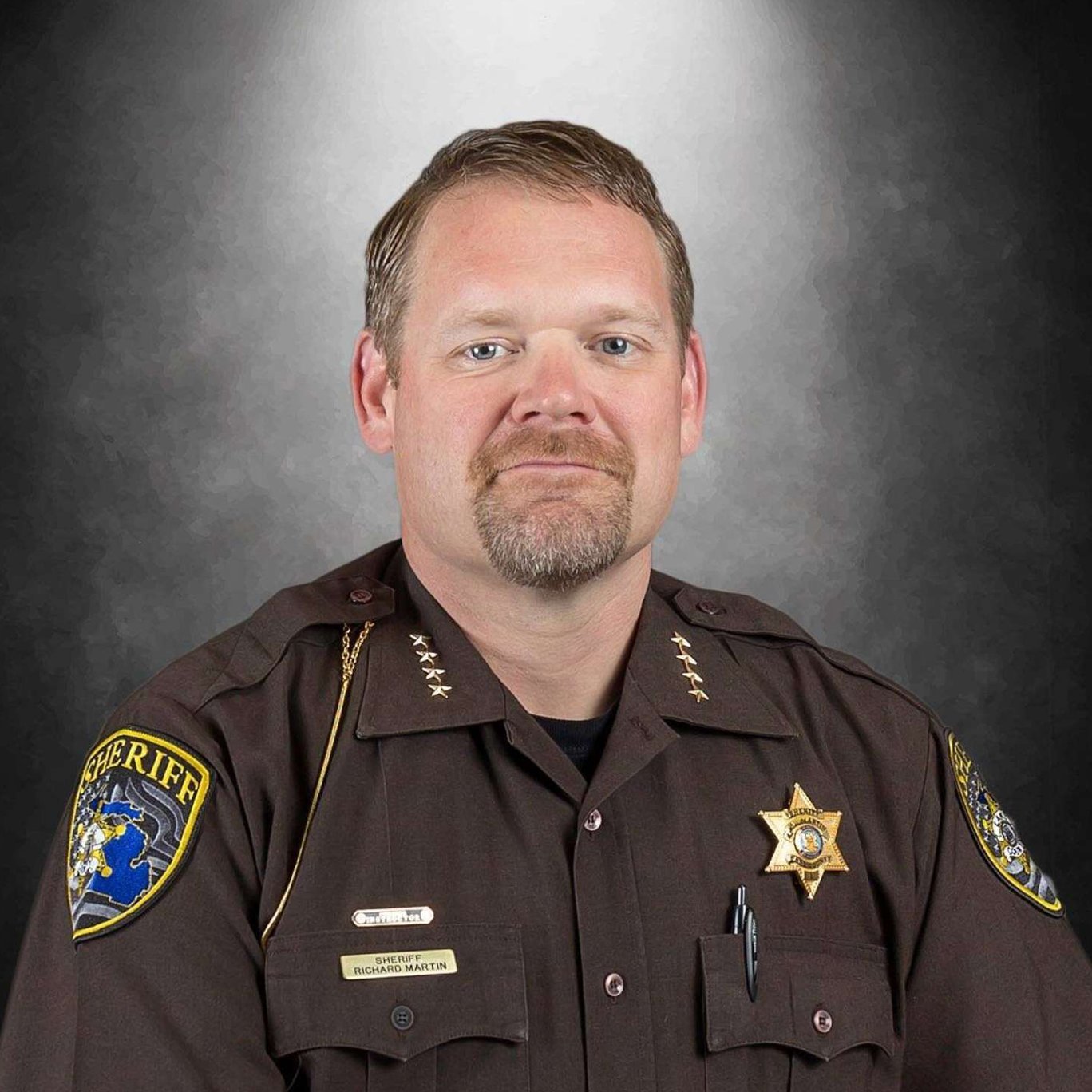 SHERIFF'S CORNER: "Here's your sign"