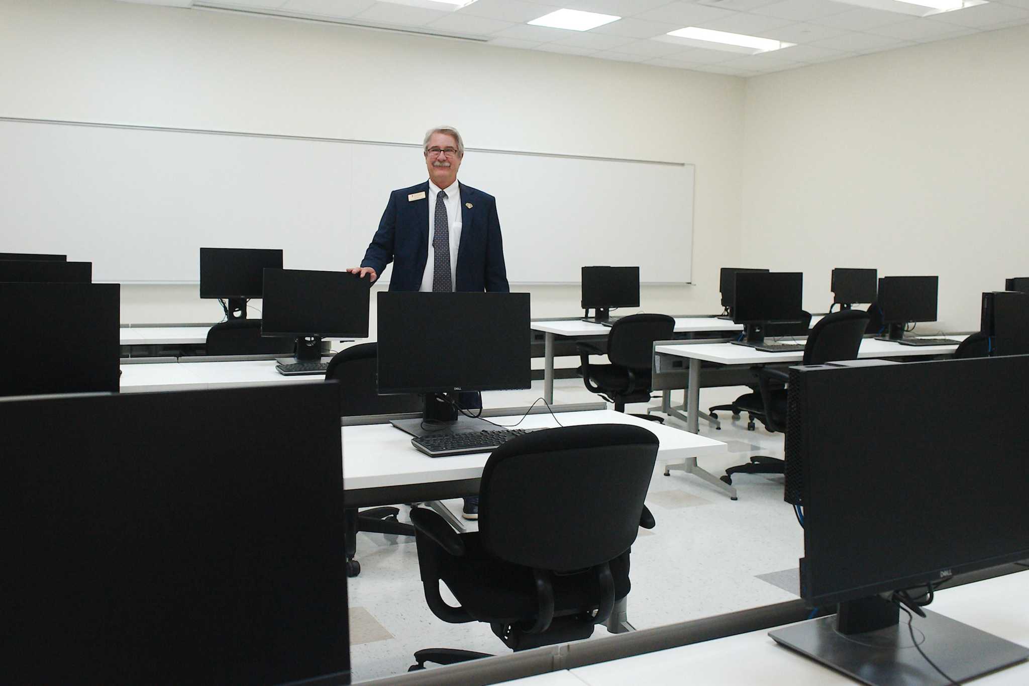 Tech evolution leads San Jac to offer cloud computing degree
