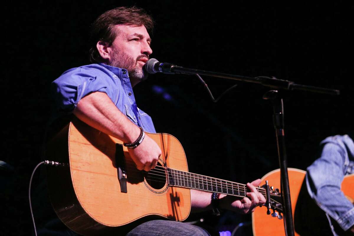 Famed songwriters to share stage at Conroe’s Red Brick Tavern