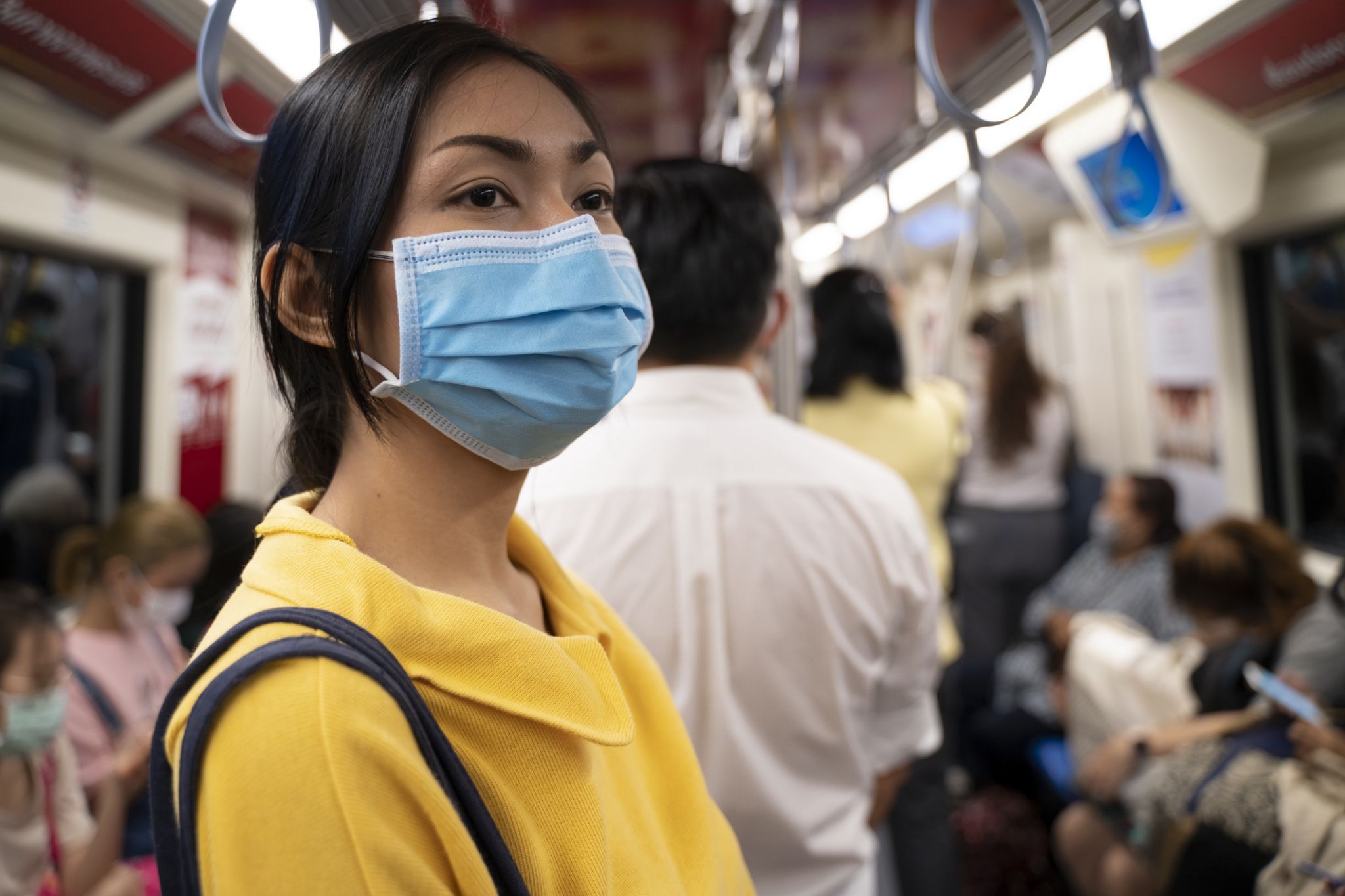 State officials recommend all WA residents wear masks indoors ...
