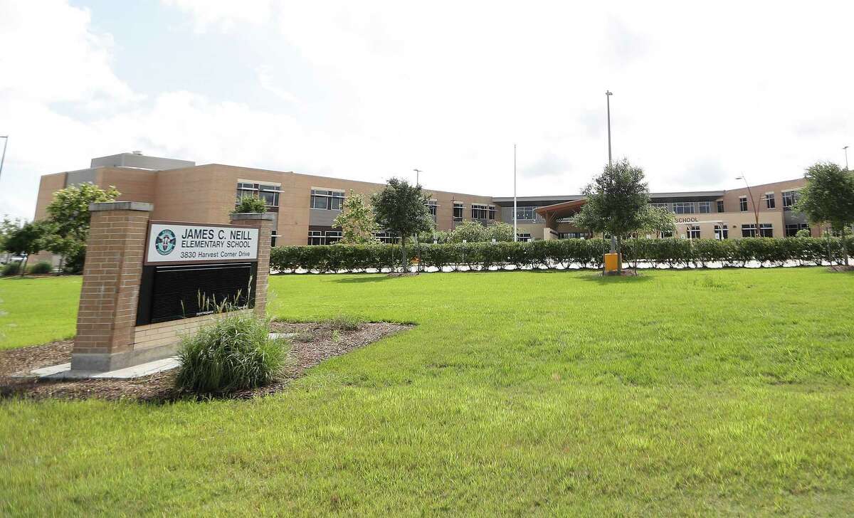 Chance for ‘farm living’ draws residents to community