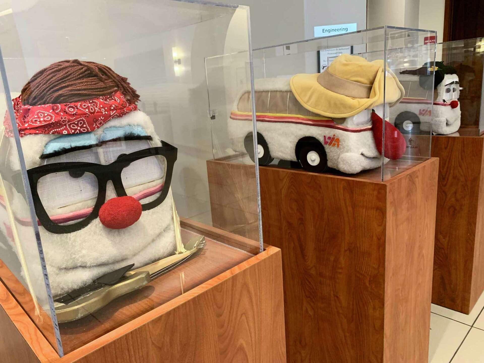 Remember those VIA Muppet ads from the 80s? They are back!