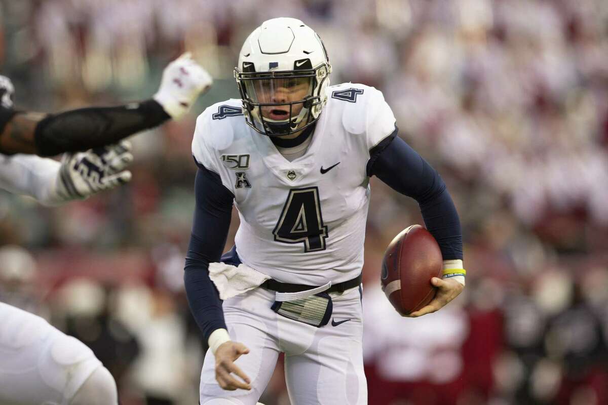 UConn QB Steven Krajewski games for a cause: ‘Wanted to do something ...