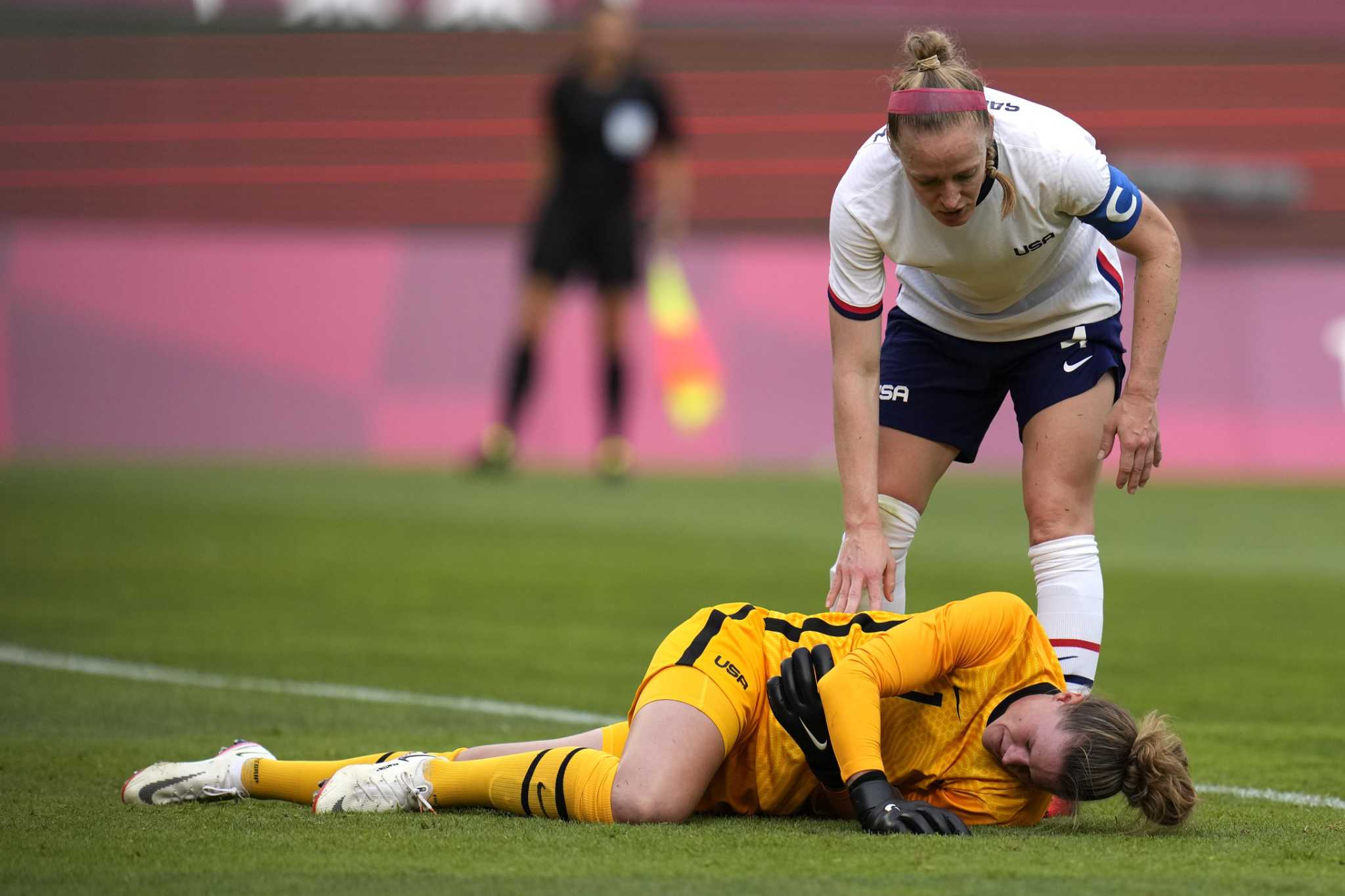 Stratford’s Alyssa Naeher leaves Olympic semifinal with injury, U.S ...