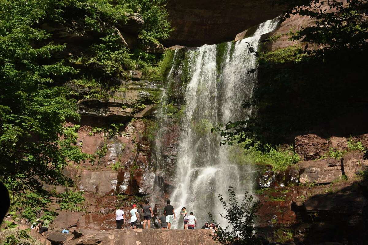 Near-drowning at Kaaterskill Falls