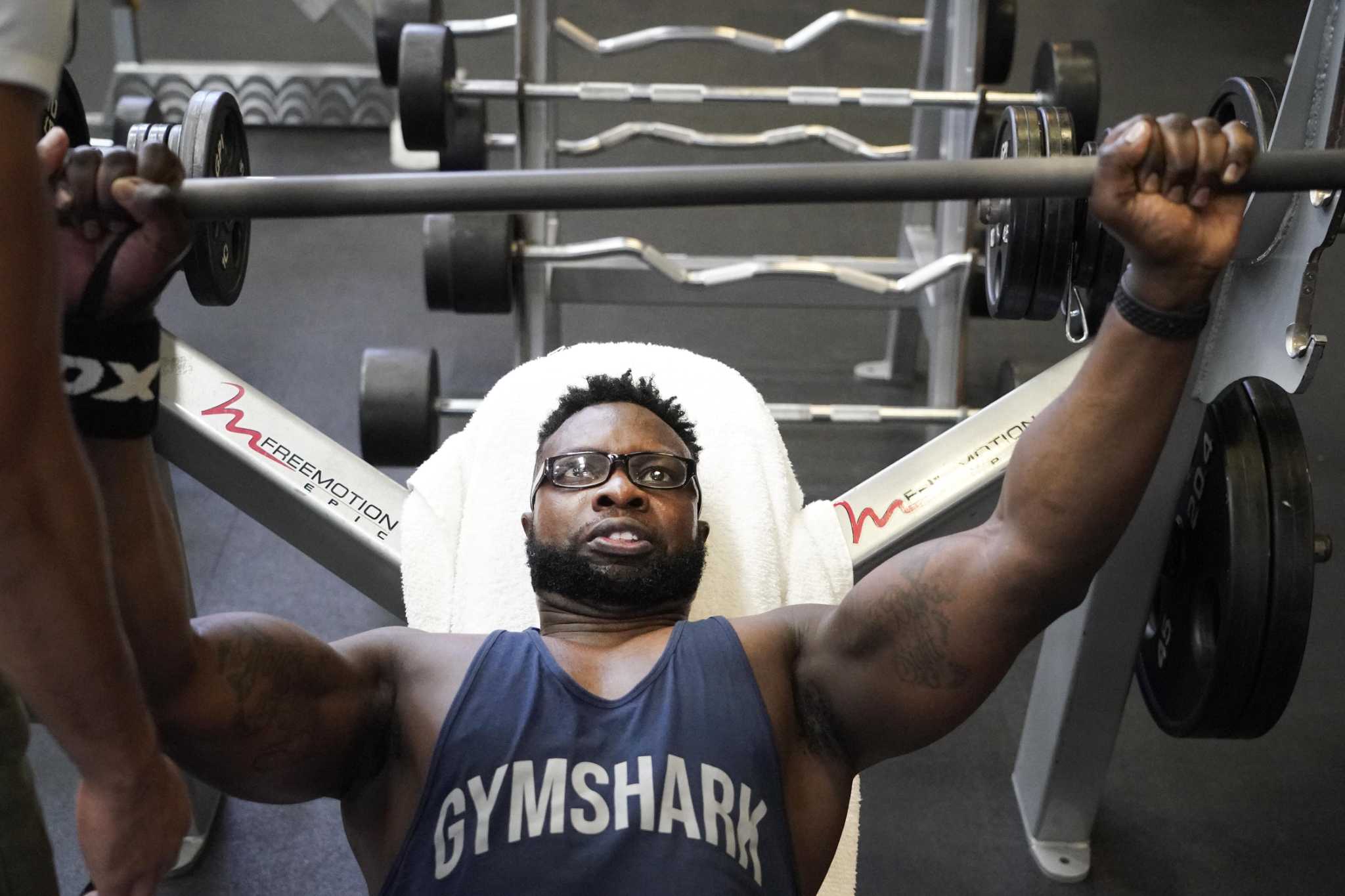 How a Houston bodybuilder overcame a traumatic brain injury to compete ...