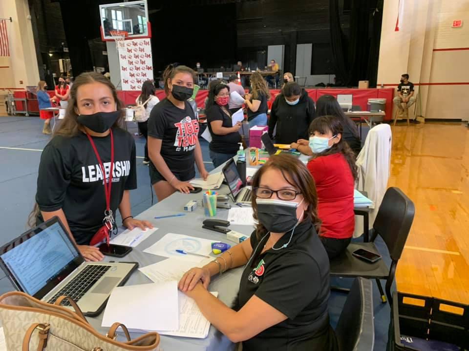 LISD distributes schedules, vaccines to students