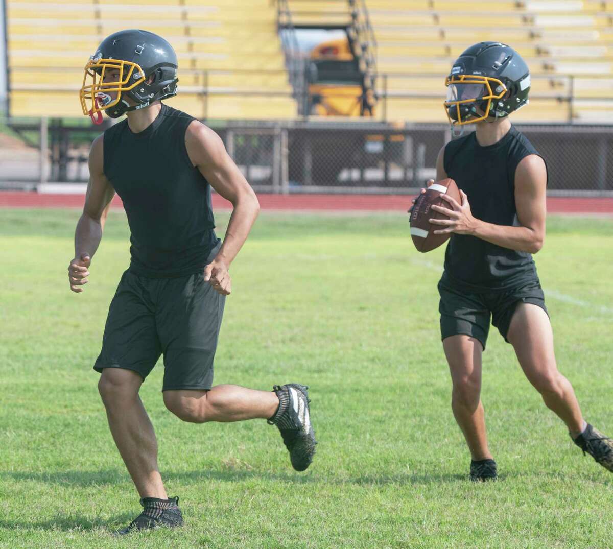 2021 HS FOOTBALL PREVIEW: Grady’s Jimenez helps in transition of new coach
