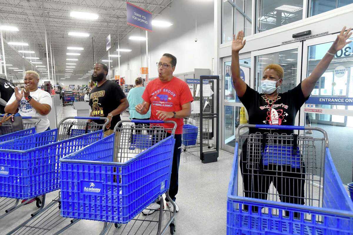 How'd these teachers get a shopping spree?