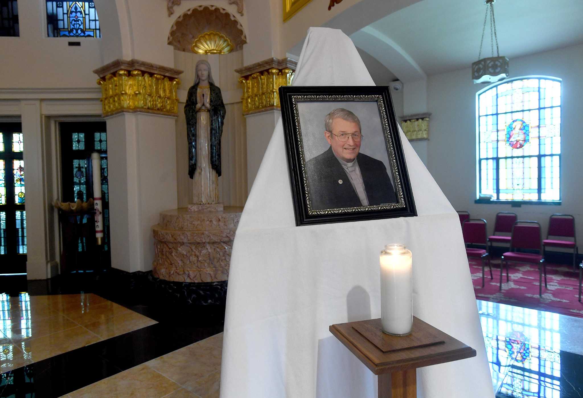 Father Manger lived life of service