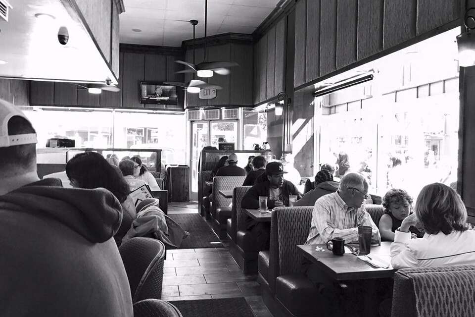 Was a San Francisco waitress really killed over poached eggs?