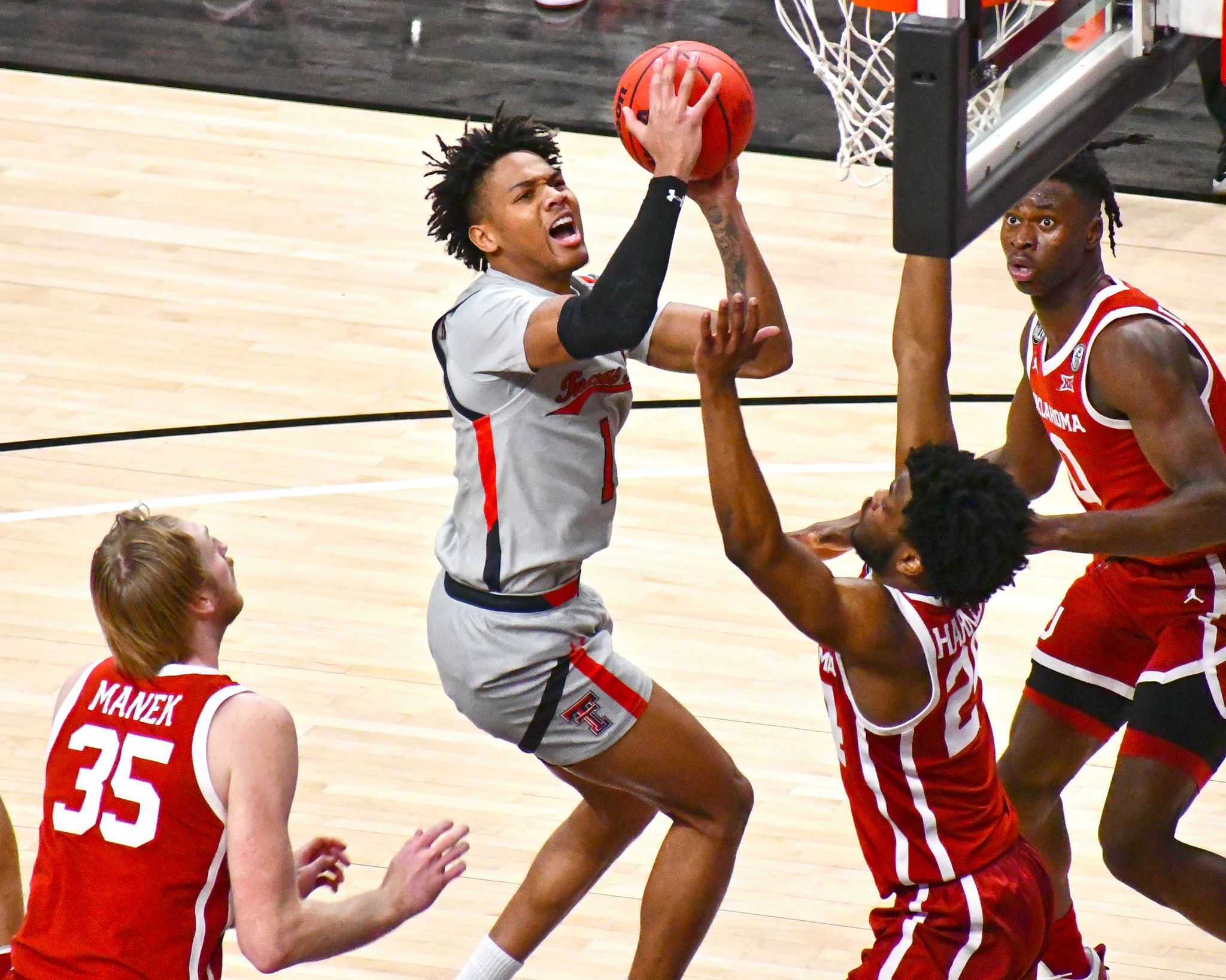 Red Raiders to play Tennessee in NYC