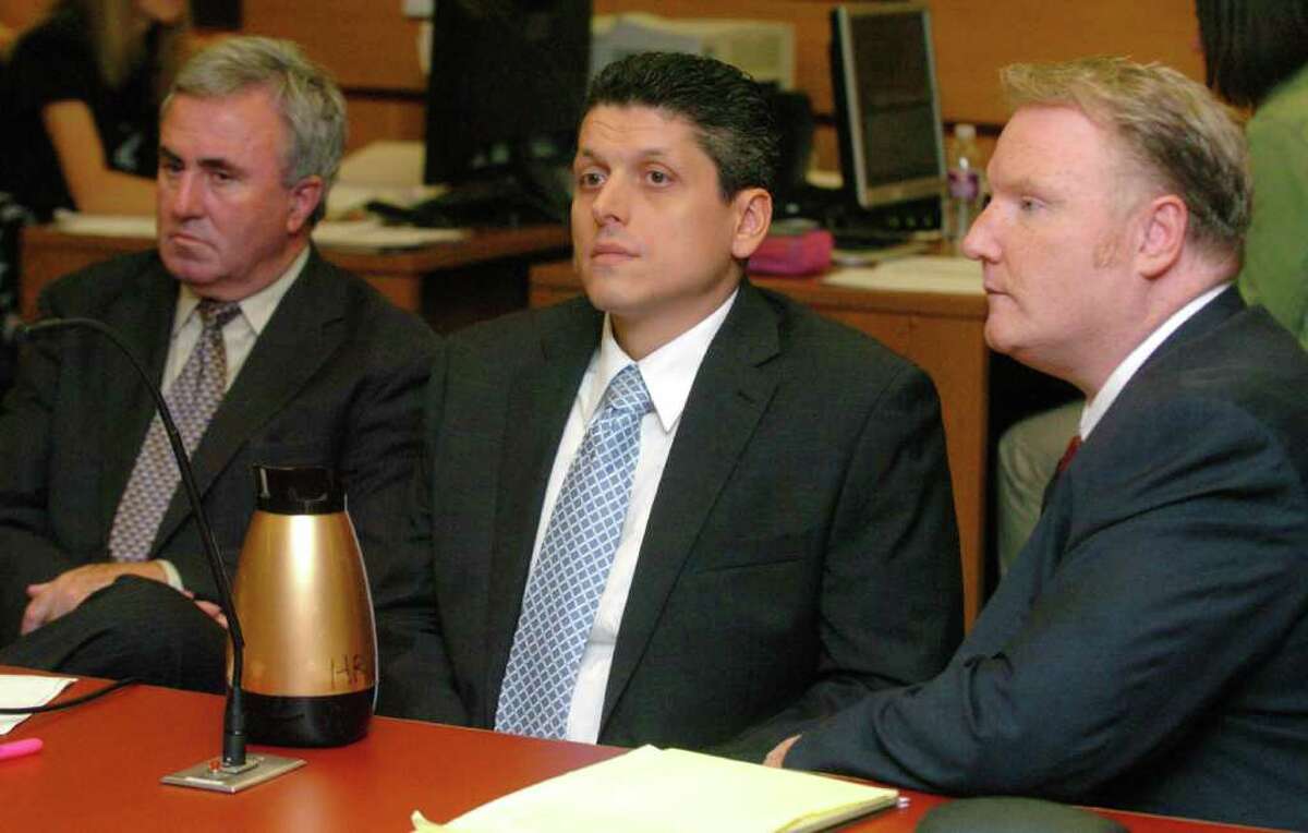 First juror seated in Danbury murder trial