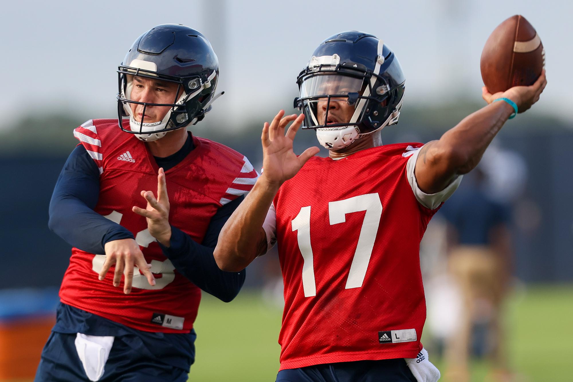 UTSA quarterbacks Frank Harris, Josh Adkins pushing for No. 1 spot