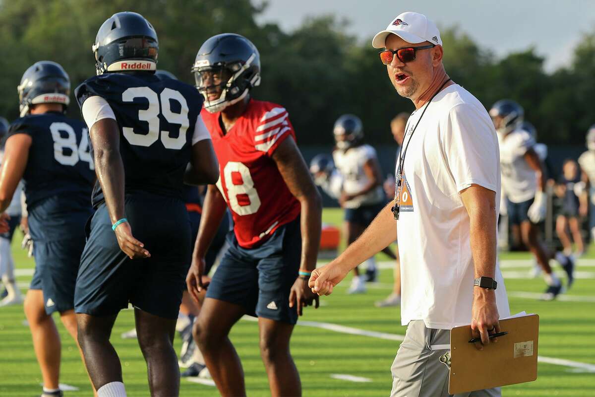 UTSA breaks in new RACE facility with first fall practice