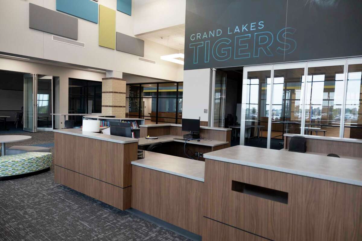 Tomball ISD celebrates opening of new Grand Lakes Junior High