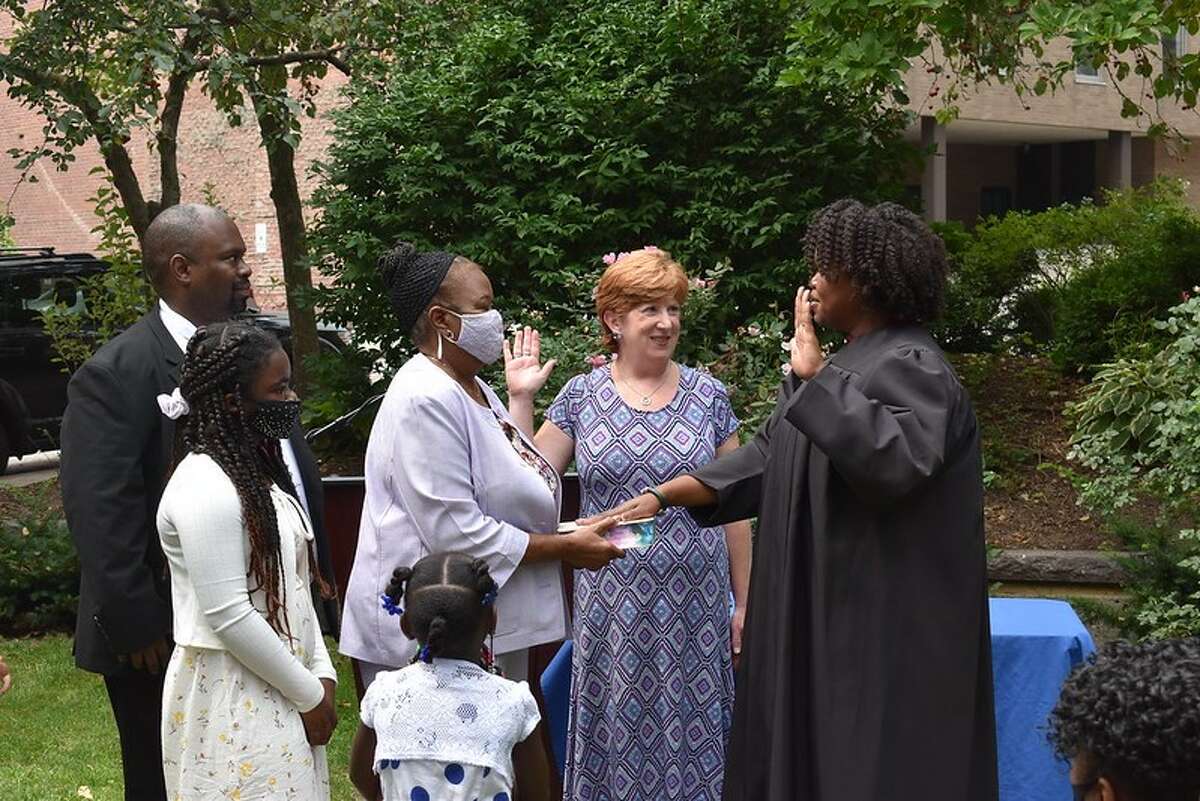 Albany's new court judge takes oath