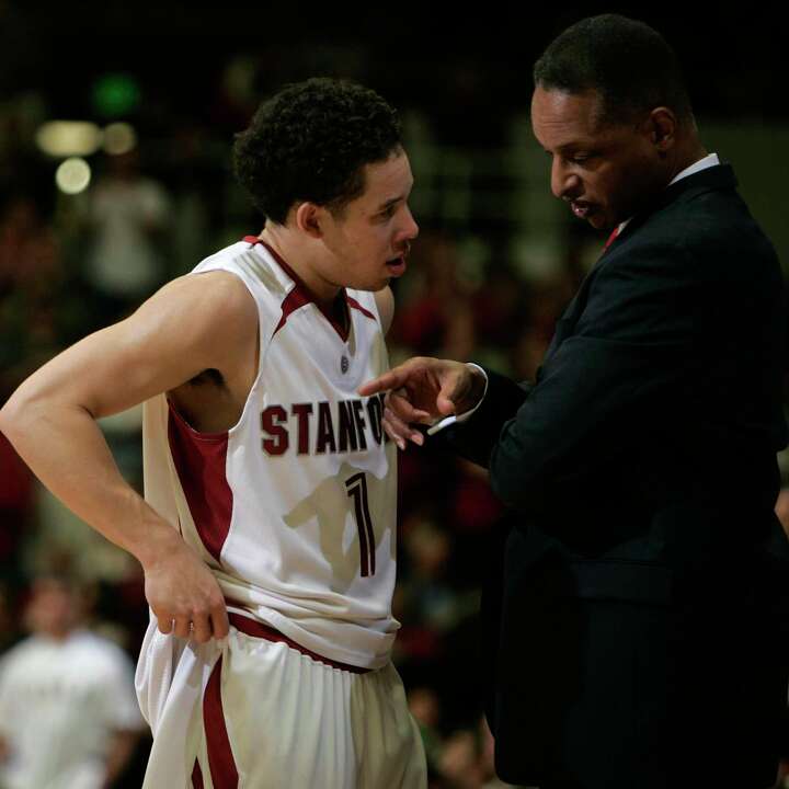 Spurs assistant Mitch Johnson leans on lessons learned from his father