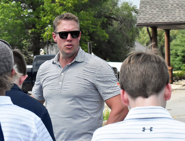 From tryouts to tournaments for Edwardsville golf teams