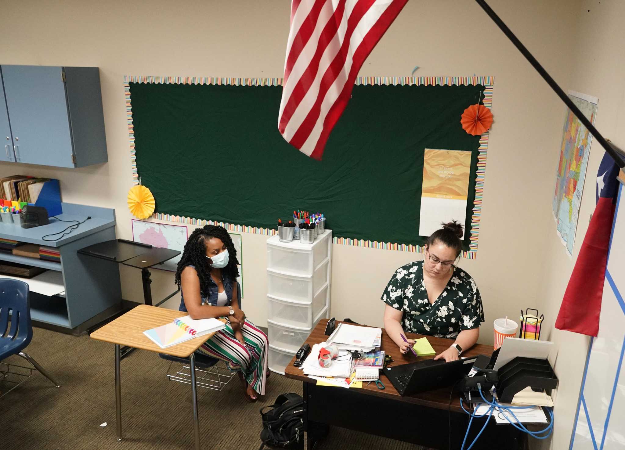 Spring ISD becomes first Houston school district to impose mask mandate ...