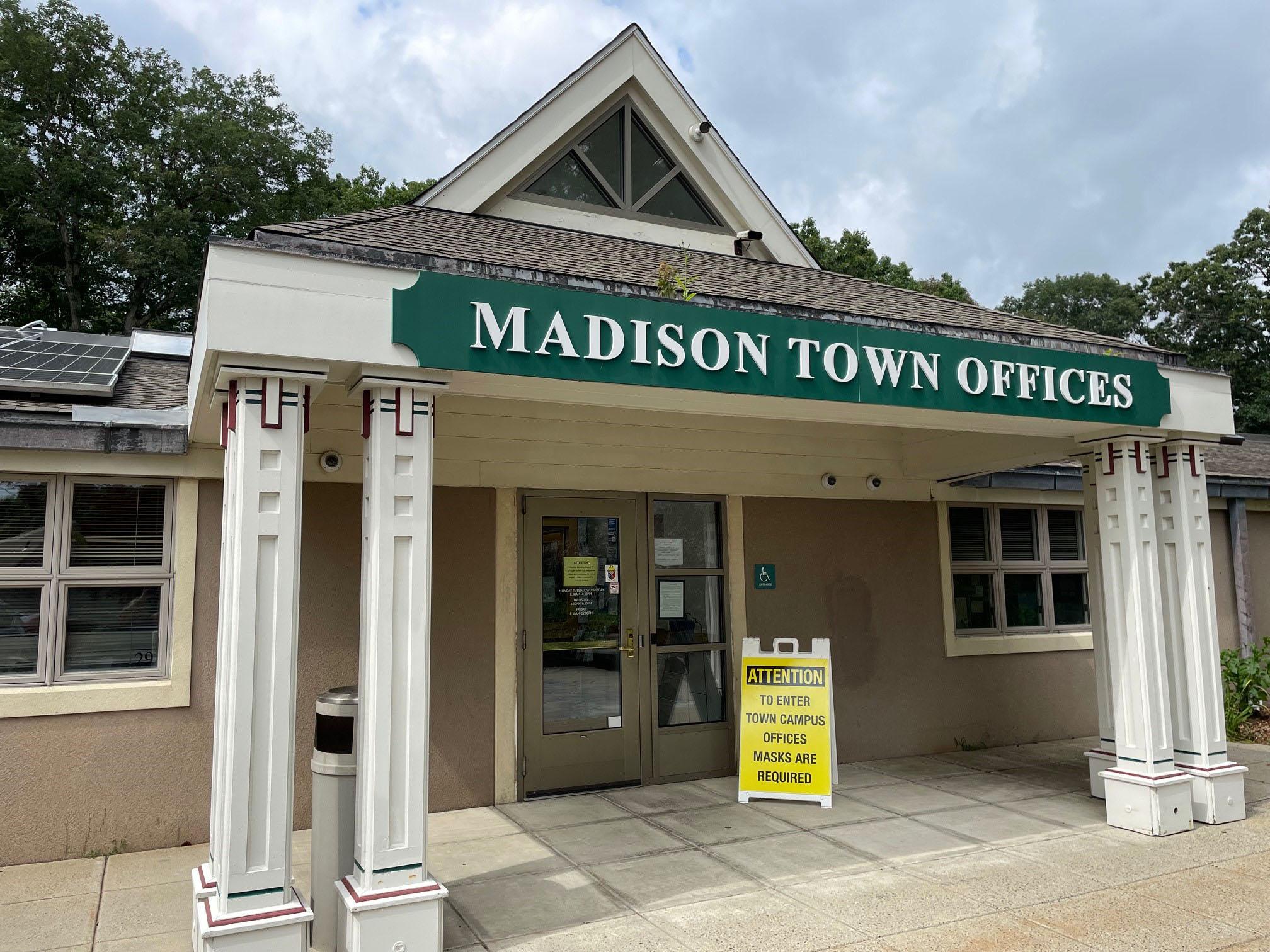 Madison requiring visitors to mask up in town buildings
