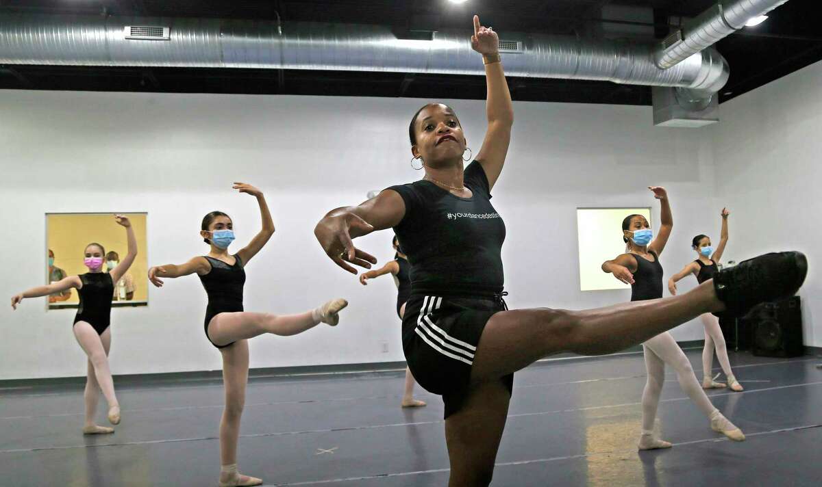 San Antonio Ballet School on North Side dances on through pandemic