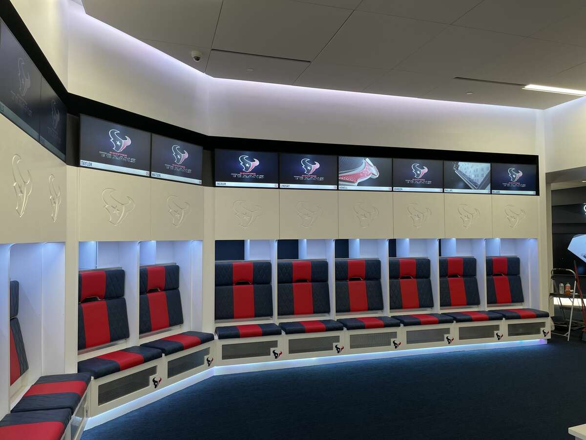 A look inside the Texans’ fancy renovated locker room