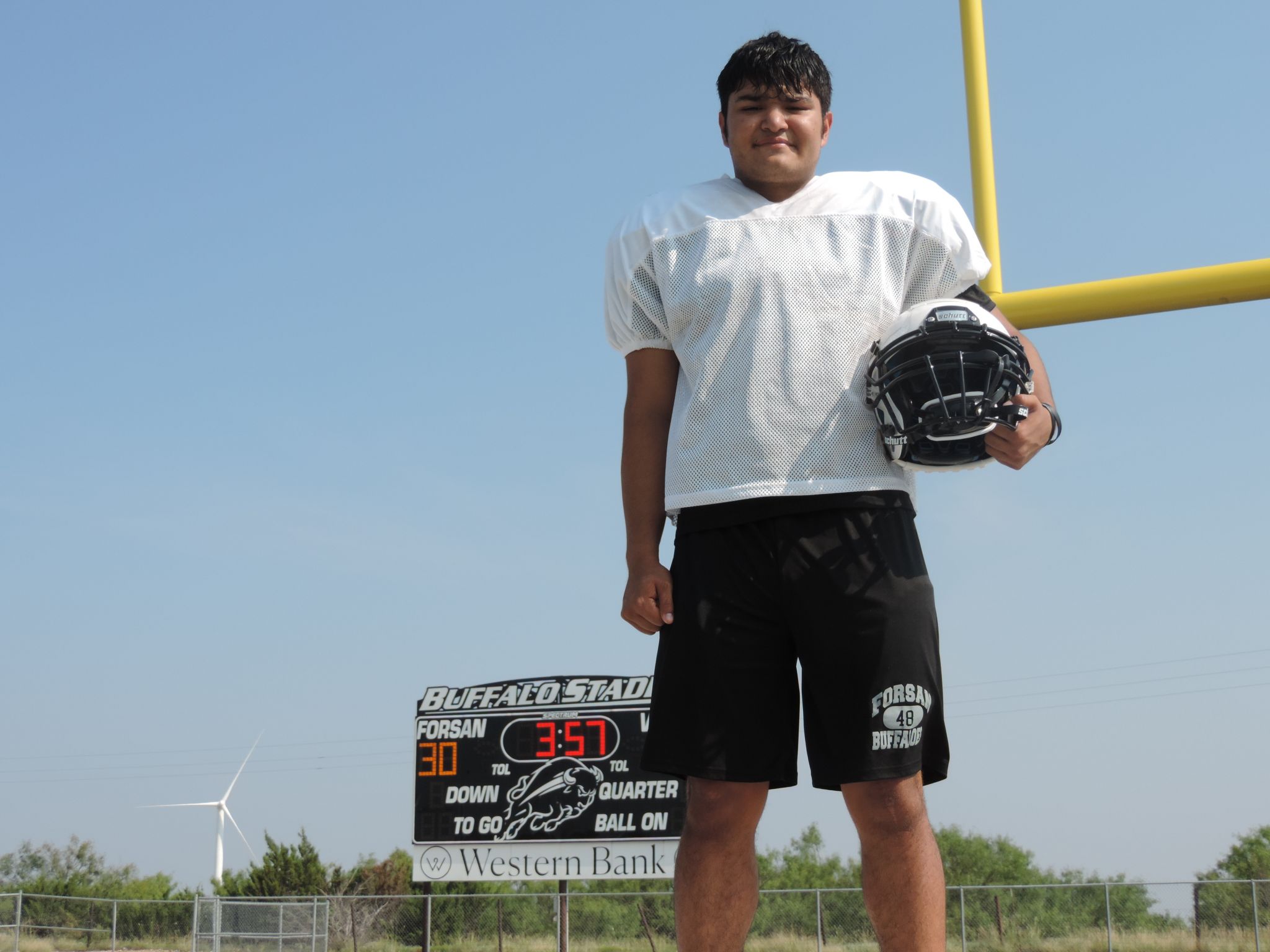 2021 HS FOOTBALL PREVIEW: Hernandez carries heavy load for Forsan