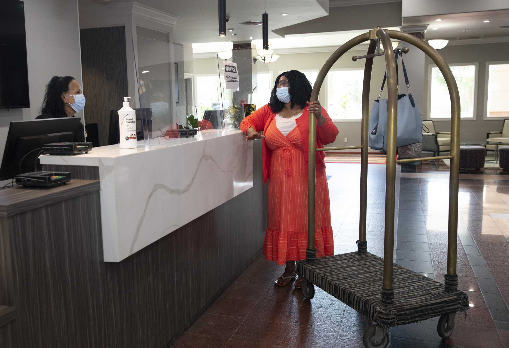 Delta-driven cancellations dashing Houston hotels' hopes for an OTC ...