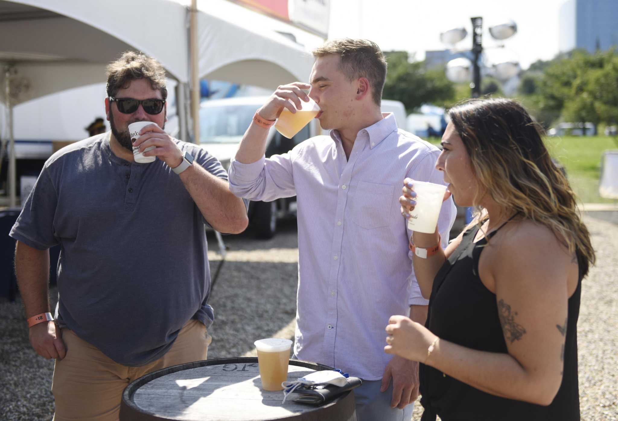 In Photos: Hey Stamford! Food Festival kicks off in Stamford’s Mill ...