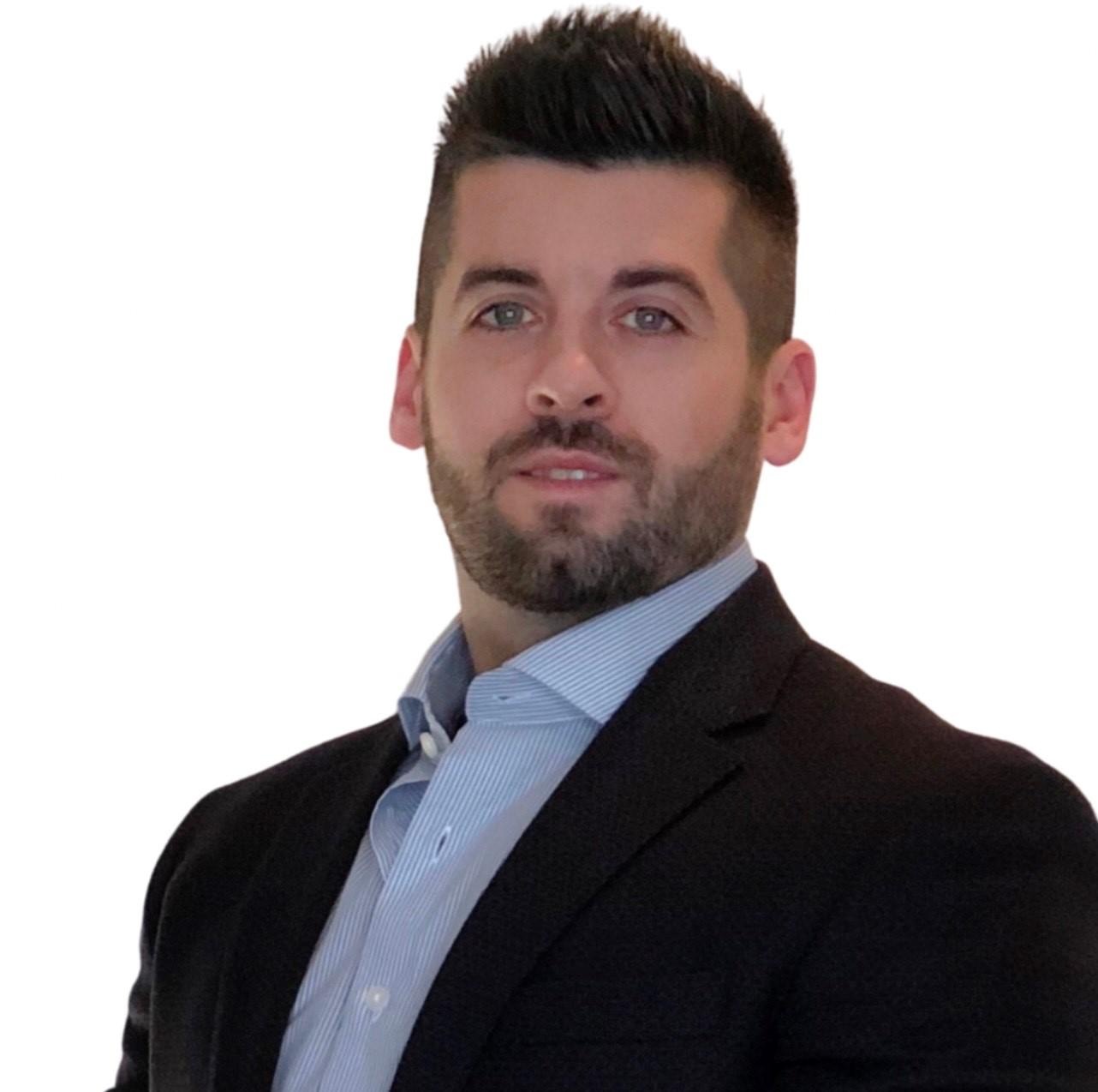 Independent candidate for first selectman in Brookfield