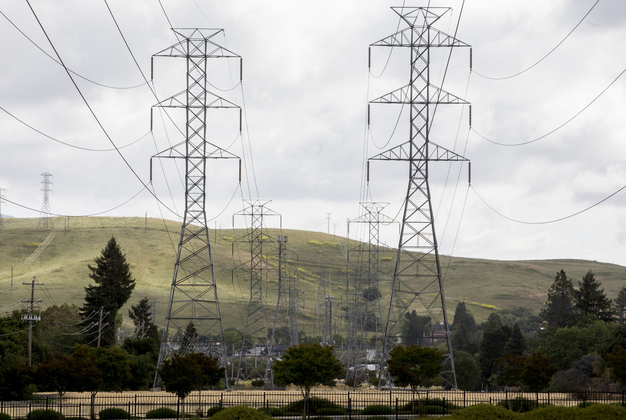 Update: 23,500 Without Power Due To Shutoffs And Unplanned Outages