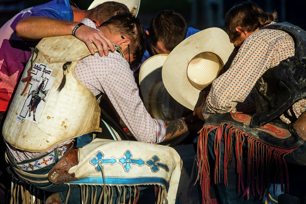 Super Kicker Rodeo kicks off grandstand events at Midland County Fair