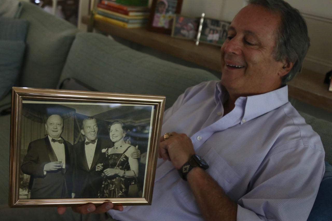 ‘The whole country was fixated:’ Darien duo relives Beatles history