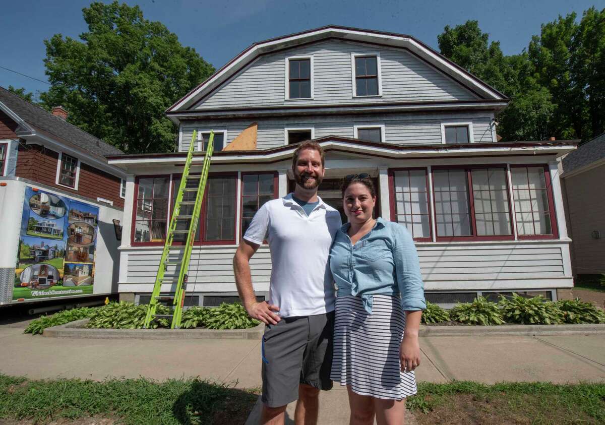 Reality show filming historic home reconstruction in Saratoga Springs