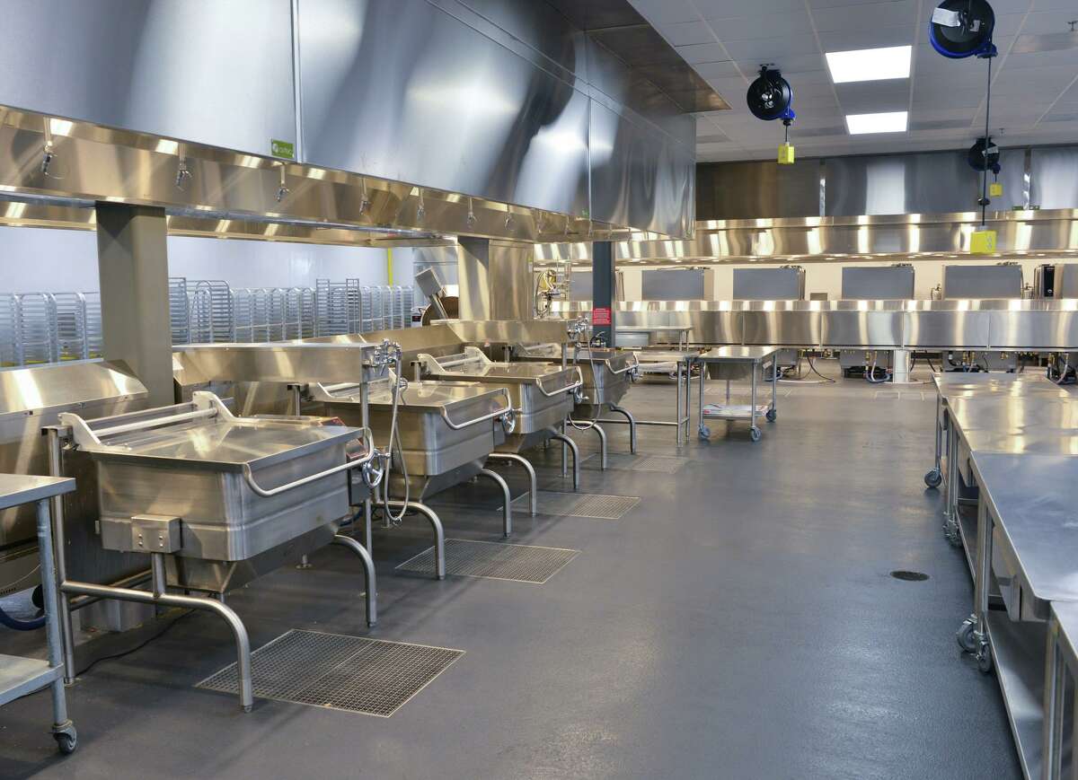 San Antonio Food Bank can now serve 50,000 meals a day