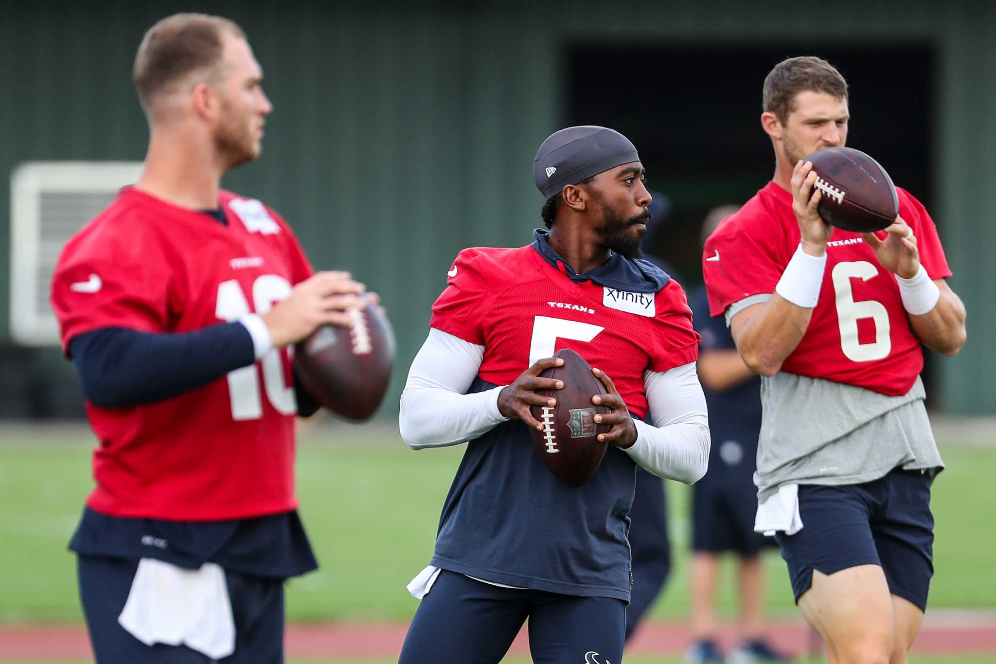 Texans OC Tim Kelly talks development of rookie QB Davis Mills