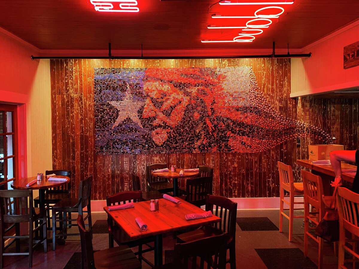 Review: Mama’s Cafe country diner comes roaring back after 2-year ...