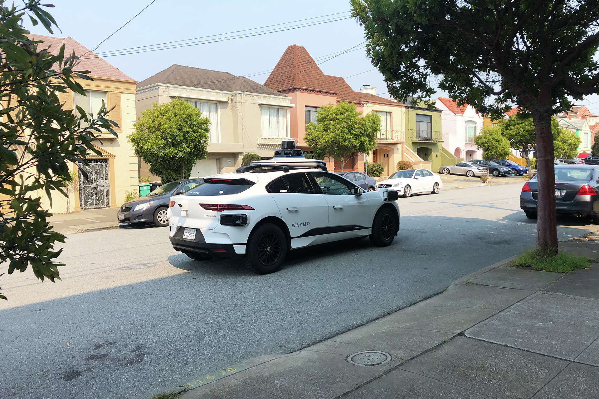 Waymo is now offering free rides in their autonomous vehicles in SF. I ...